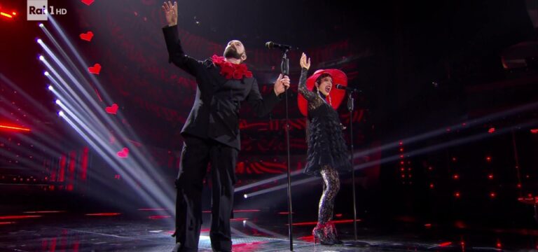 "Il Balletto Cuoricini Diventa Virale a Sanremo 2025"
